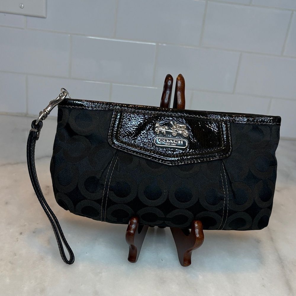 Coach Wristlet Bag Purse Leather Madison Horse & Carr… - Gem